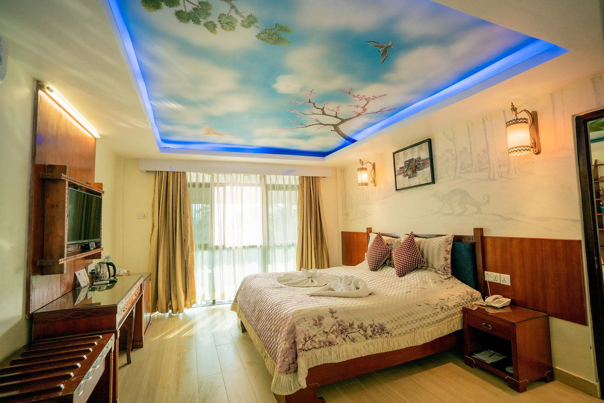 Book Now - Hotel Jungle Crown - Sauraha